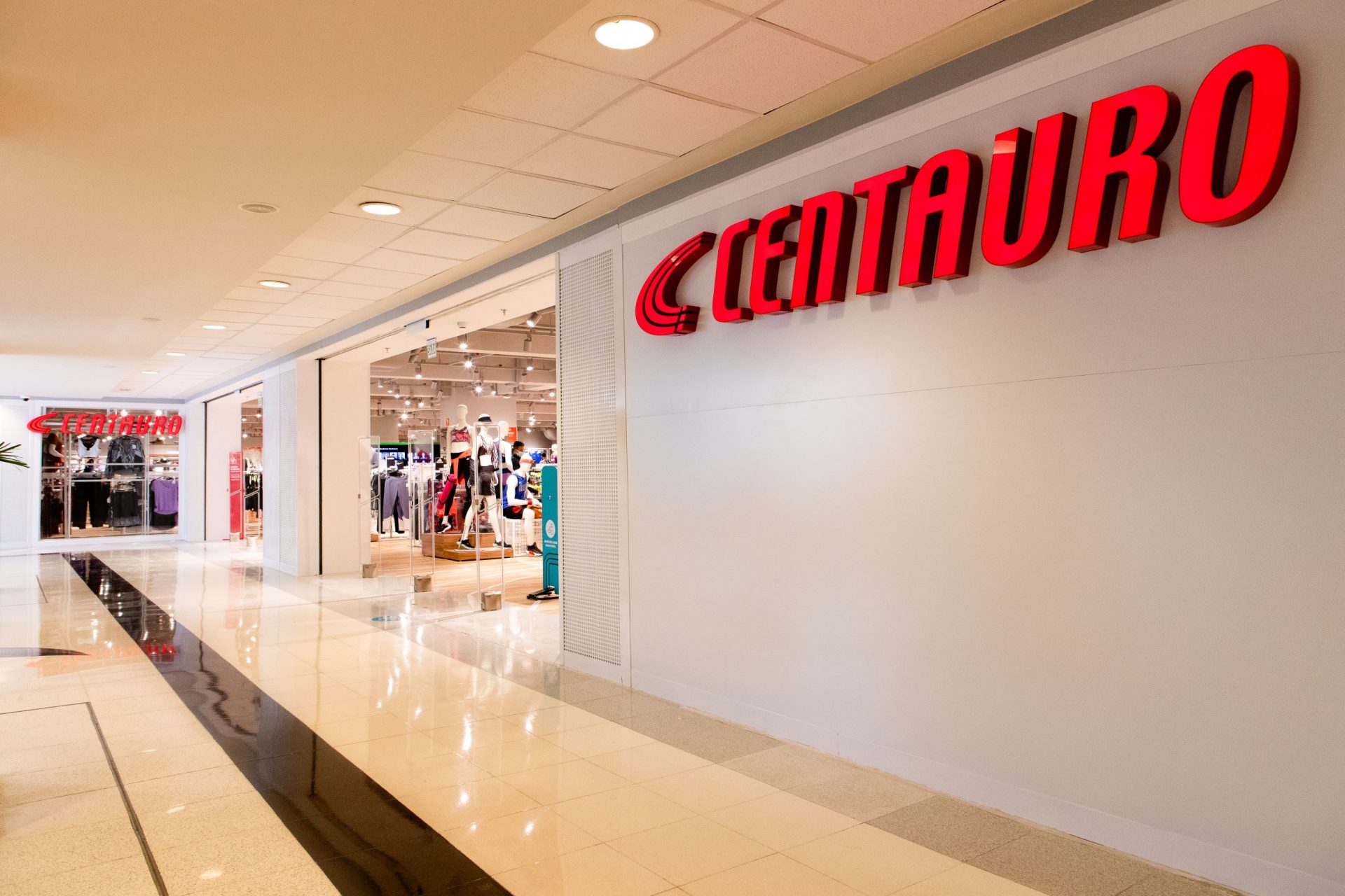 Centauro inaugura novo formato de loja no Conjunto Nacional - Dicas da ...